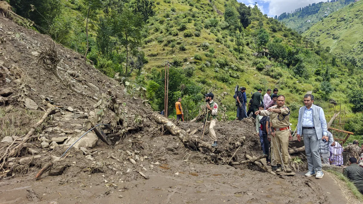 Jammu and Kashmir weather: Kulgam, Shopian, Anantnag declared flood-hit ...