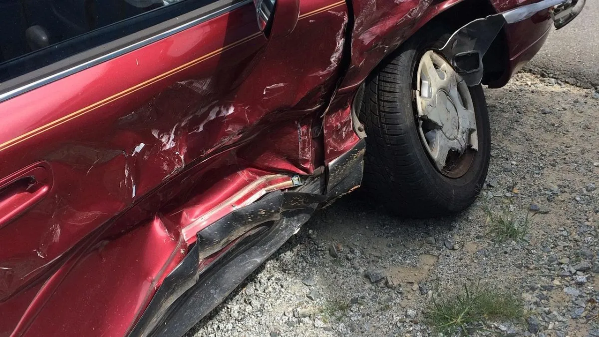 Two J-K cops killed, one injured in road accident in Srinagar | Jammu ...
