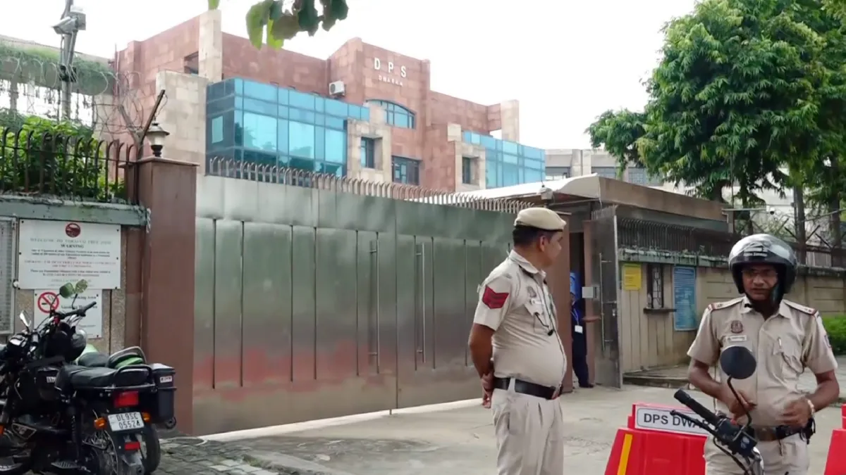 Delhi schools receive bomb threat; students and staff evacuated | India ...