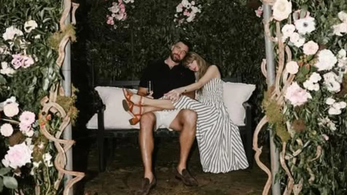 Who is Taylor Swift's fiance, Travis Kelce? Know their joint net worth | Hollywood News – India TV
