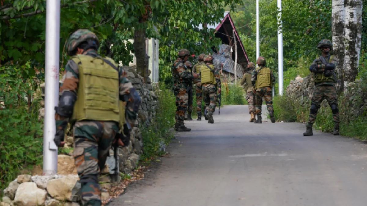 Encounter breaks out in Jammu and Kashmir's Kulgam, two terrorists reportedly trapped | India ...