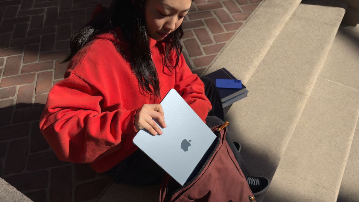 Apple to launch budget MacBook in 2026: Price to start under Rs 53000 ...