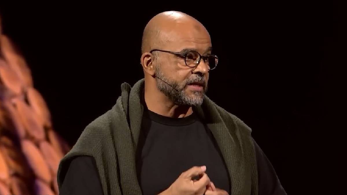 Mo Gawdat, former Google executive, predicts collapse of middle class due to AI by 2027 ...