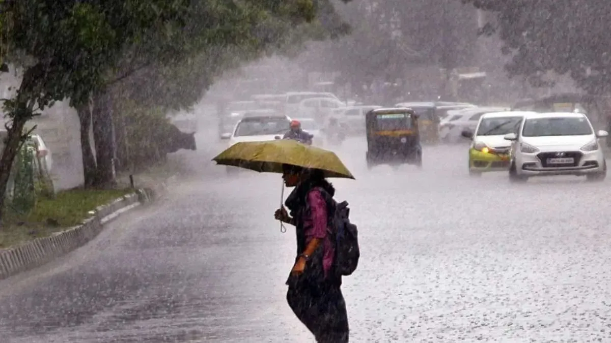 Weather Update: Heavy rain batters Delhi‑NCR; Army roped in for rescue amid floods in MP ...
