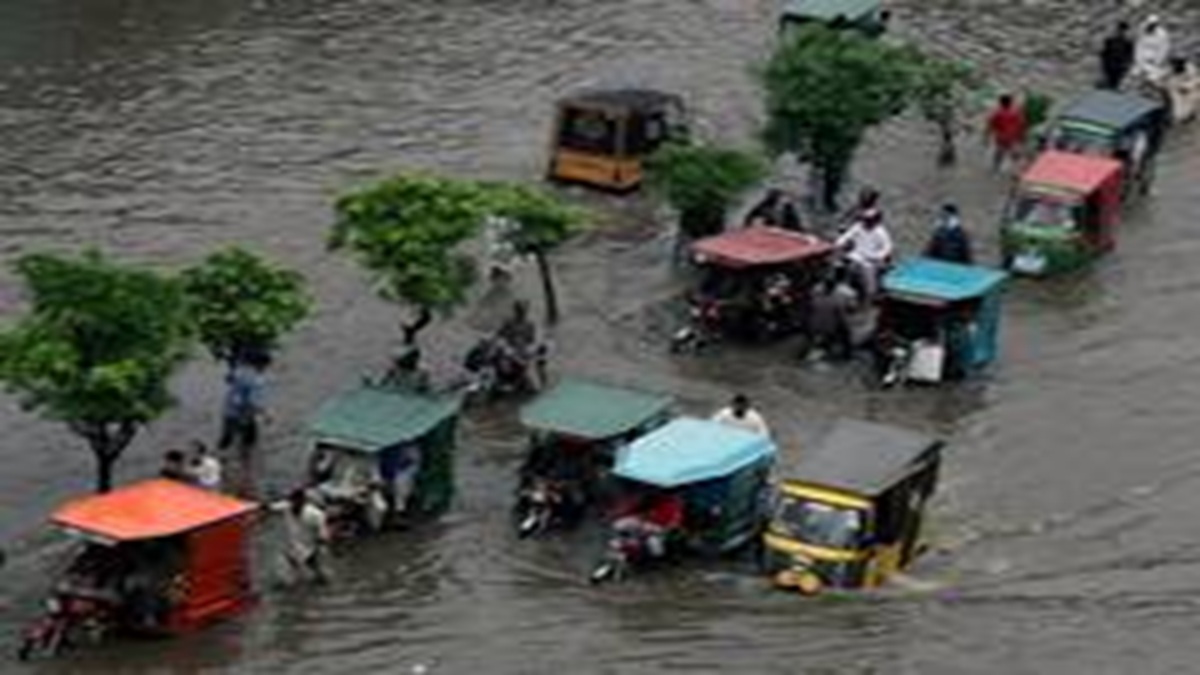 Flood alert: Water level rises in Punjab's Ravi river after incessant ...