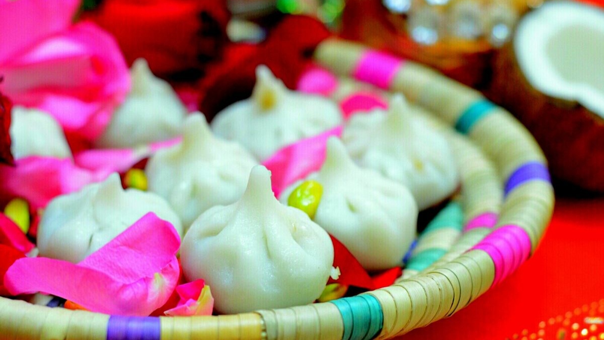 How to make modak with rice flour at home for Ganesh Chaturthi 2025 ...