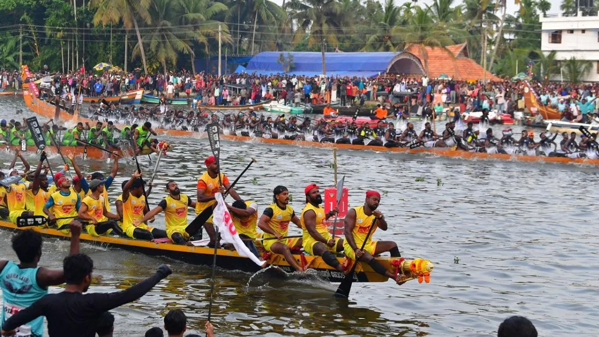 Vallam Kali: Kerala's legendary snake boat race, history, Onam ...