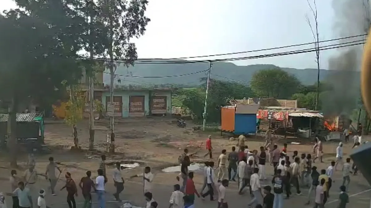 Several injured, jhuggis torched as clashes erupt in Haryana's Nuh; 12 ...