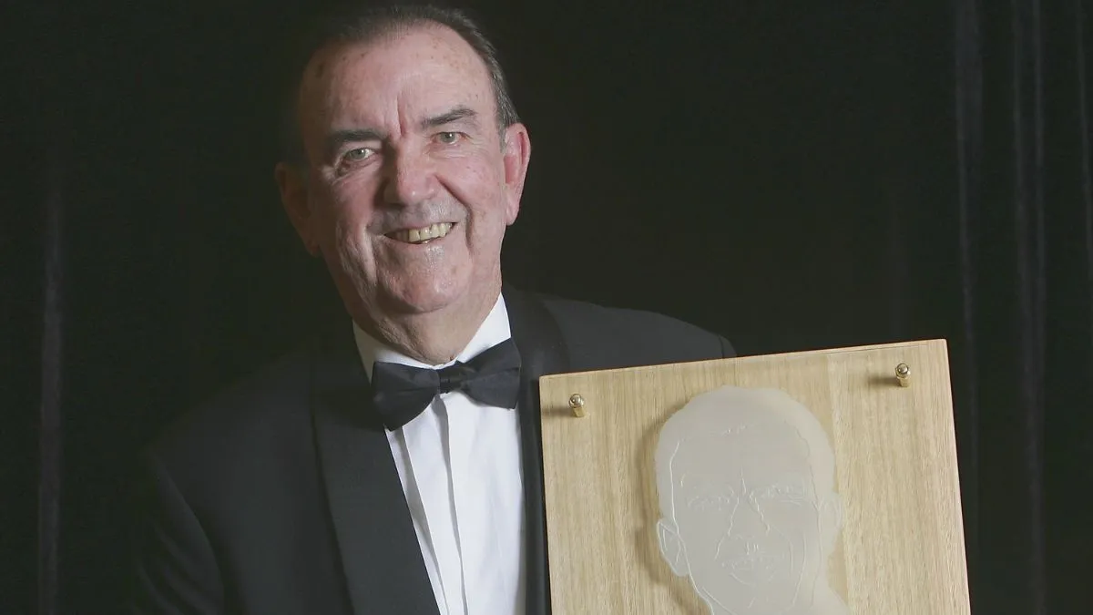 Bob Simpson, former Australia captain, passes away at 89 | Cricket News ...