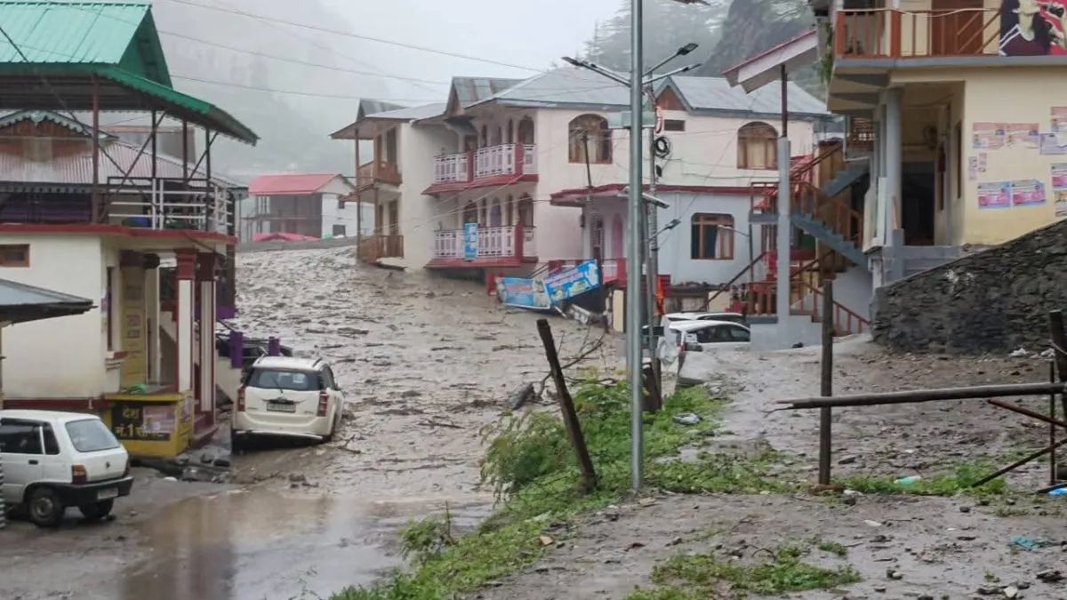 Uttarkashi cloudburst: Several feared missing as flash floods sweep away buildings in ...
