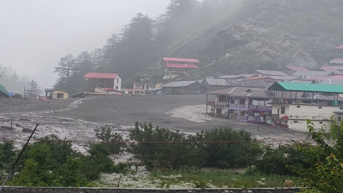 Cloudburst sparks massive landslide in Uttarkashi, terrifying video ...