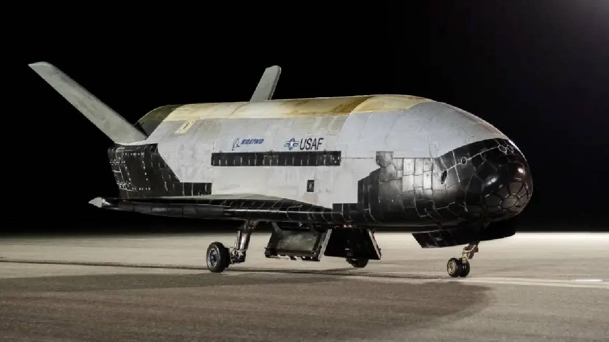 US Military's secretive X-37B space plane lifts off on classified mission aboard SpaceX's Falcon ...