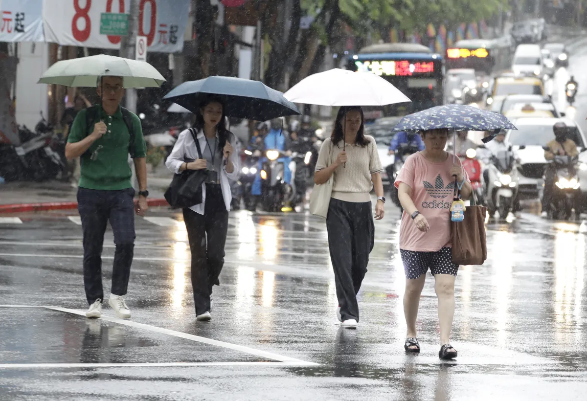 Schools closed, flights cancelled as China braces for Super Typhoon ...