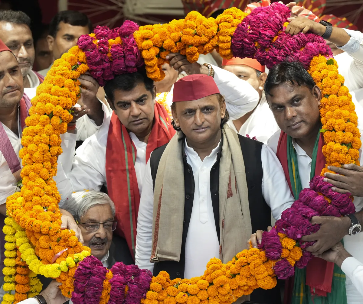 'Internal collusion with BJP': Akhilesh Yadav hits back at Mayawati for ...