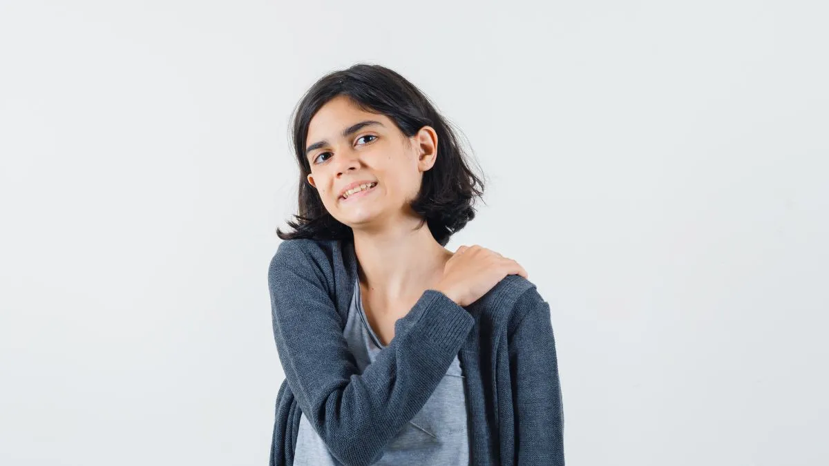 Is one of your child's shoulders higher? Doctor explains when to worry ...