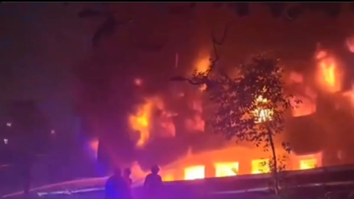 Massive fire breaks out at dyeing factory in Maharashtra's Bhiwandi ...