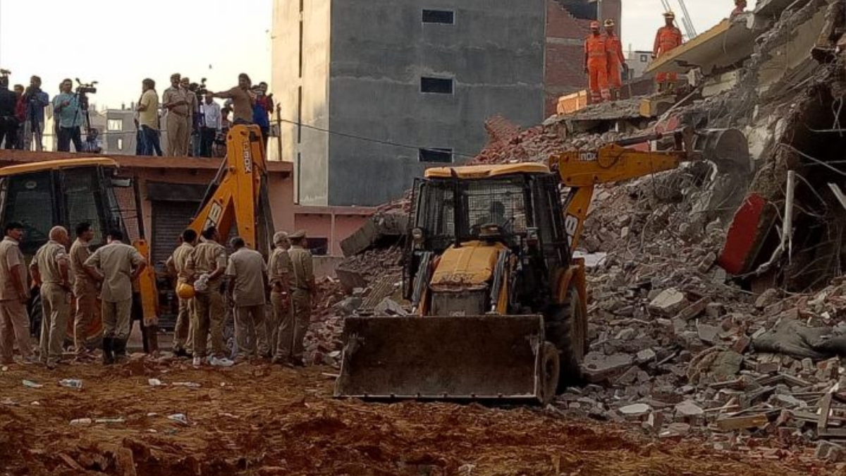 Uttar Pradesh: Three labourers killed, four injured as roof of under ...