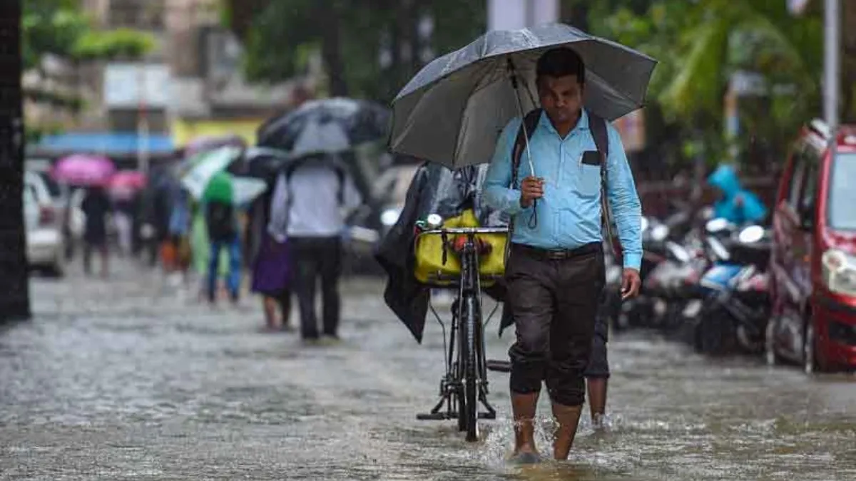 Mumbai, suburbs braces for heavy rains today as IMD issues orange alert | Maharashtra News ...