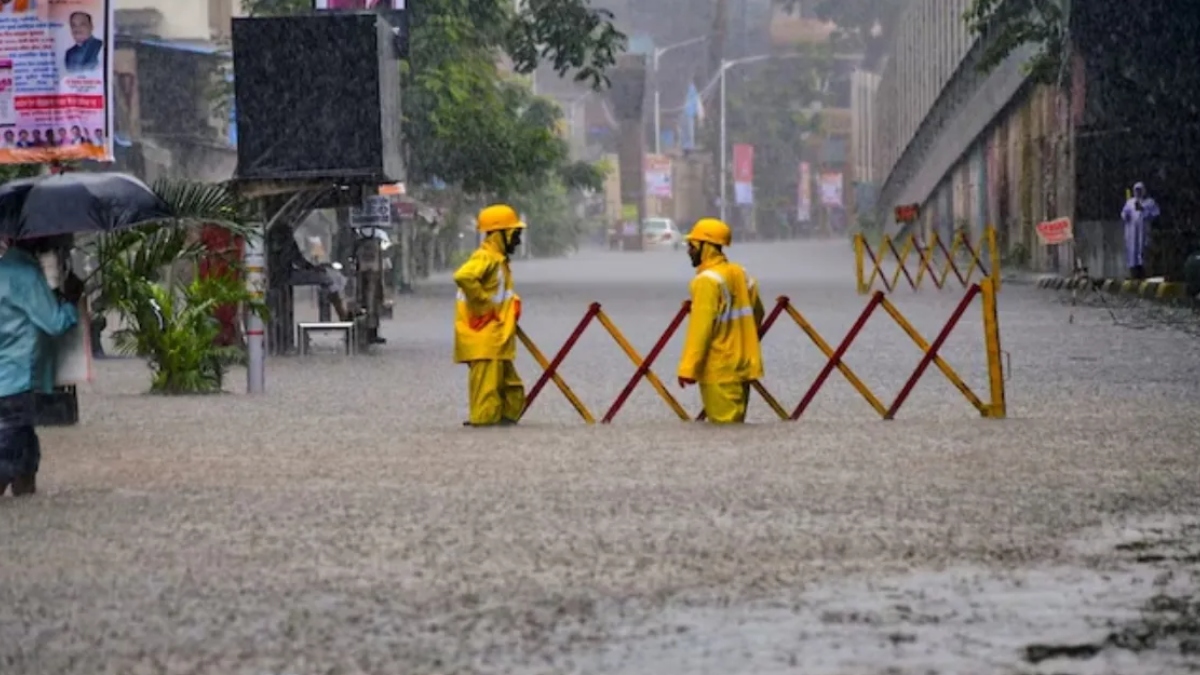 Maharashtra weather: IMD predicts 'heavy to very heavy rainfall' in Mumbai today, issues orange ...