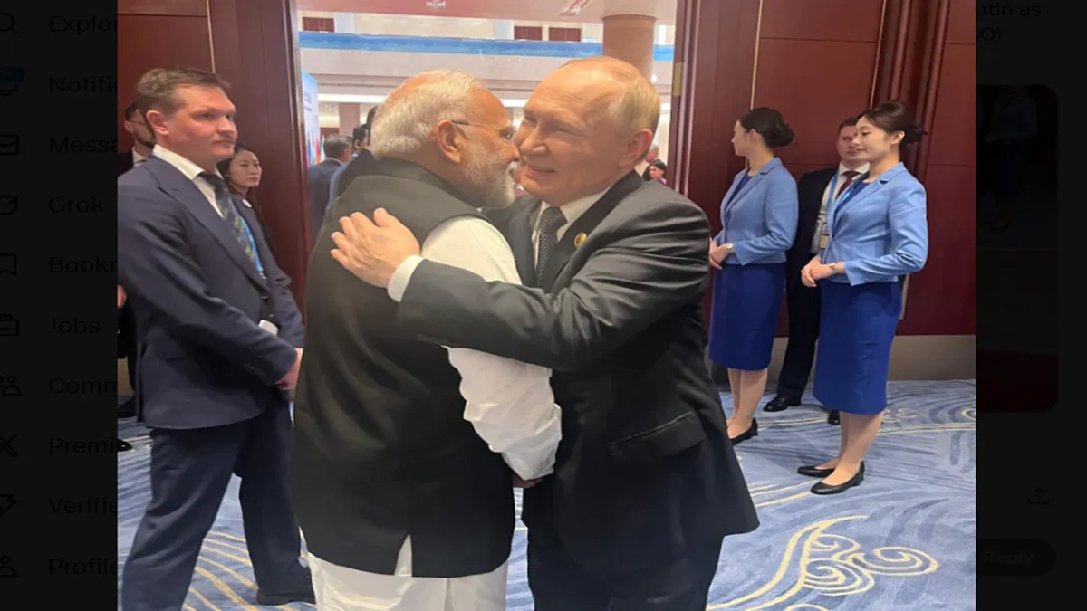'Always a delight to meet President Putin': PM Modi's handshake, hug with Russian leader ahead ...