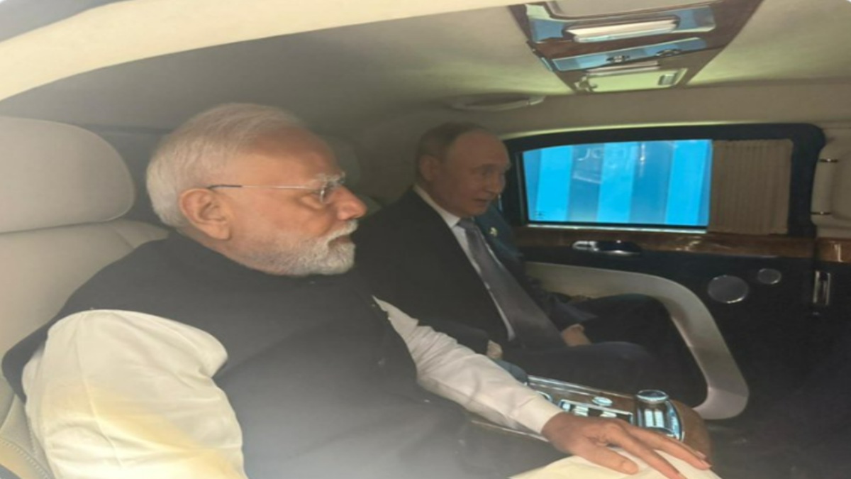 PM Modi and Putin travel together in same car for bilateral meeting in Tianjin | World News ...