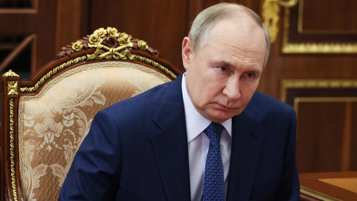 Putin announces extension of nuclear arms treaty with US for one more ...