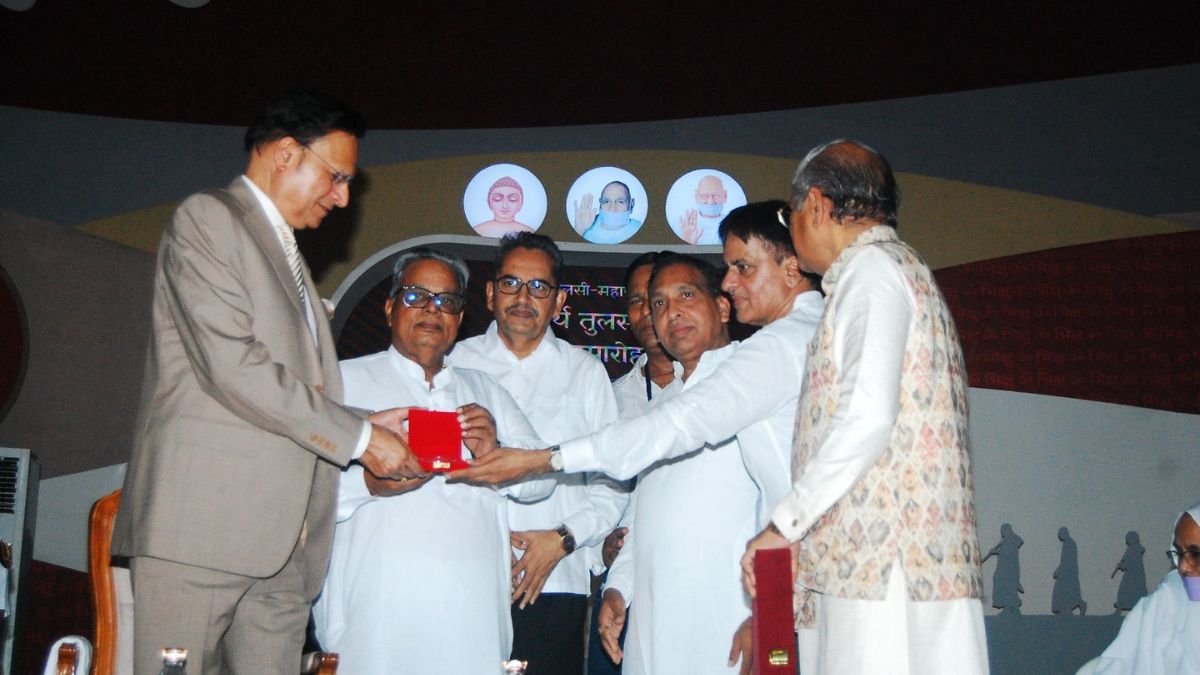Rajat Sharma, India TV Chairman and Editor-in-Chief, conferred with Acharya Tulsi Samman | India ...