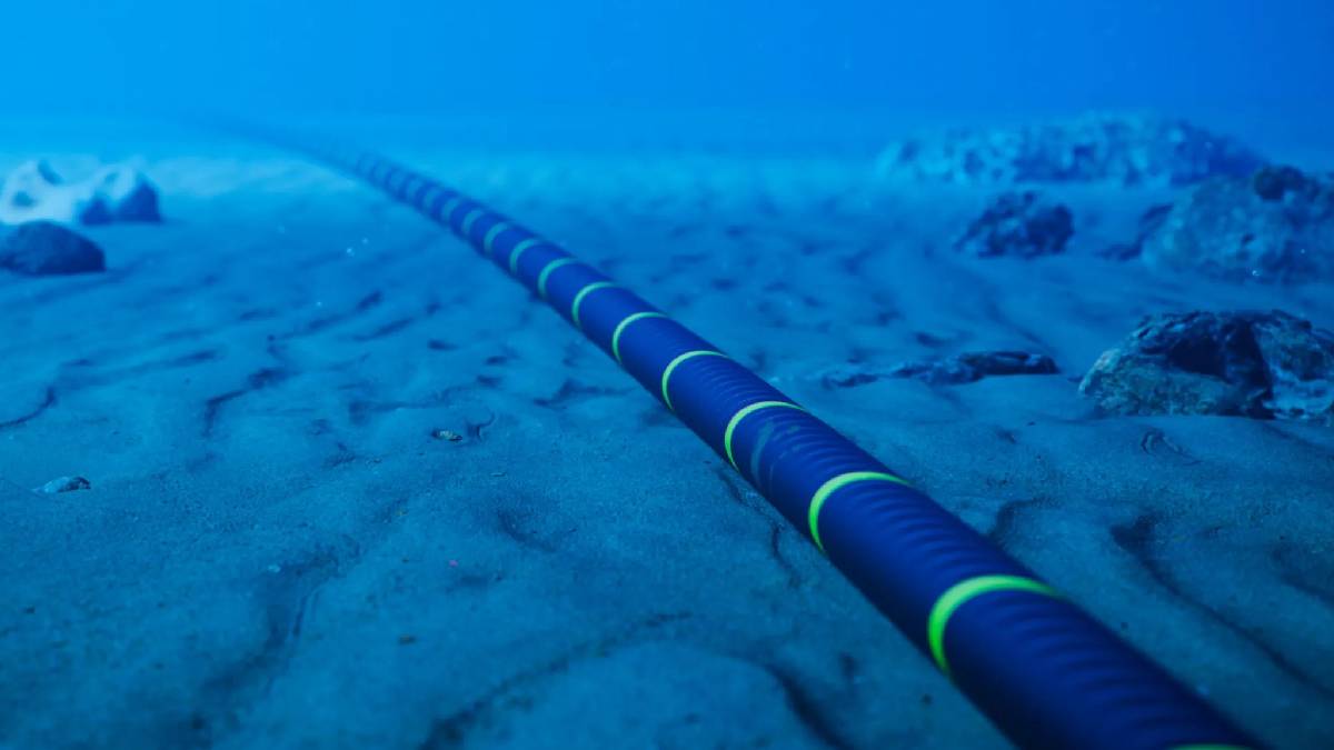 Red Sea internet cables likely to be severed by commercial ships ...