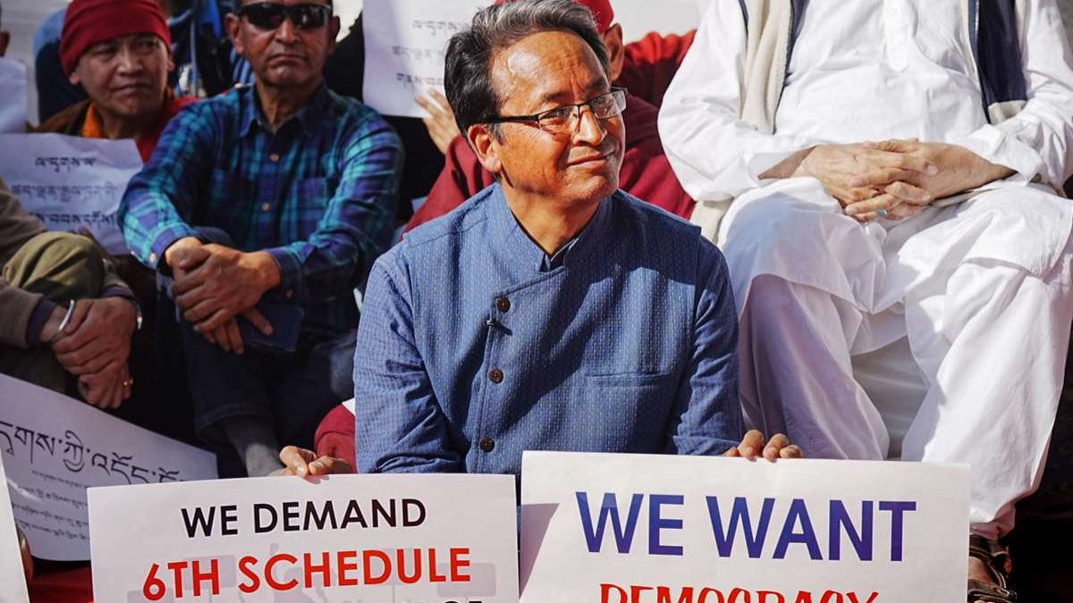 Sonam Wangchuk ends 15-day hunger strike amid violence in Ladakh: 'I ...