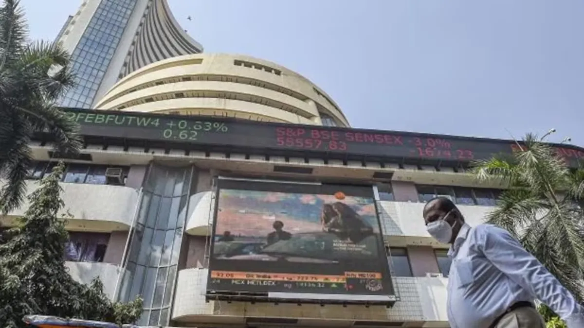 Market Opening Bell: Sensex gains 294 points, Nifty above 24,818, M&M ...