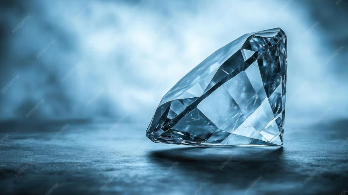 In Madhya Pradesh's Panna, woman discovers 8 diamonds in mine that ...