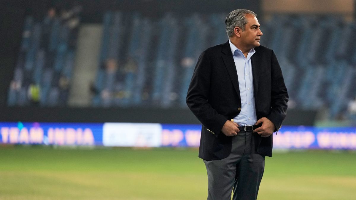 How PCB chief Mohsin Naqvi ran away with Asia Cup trophy after India vs Pakistan final? Watch ...