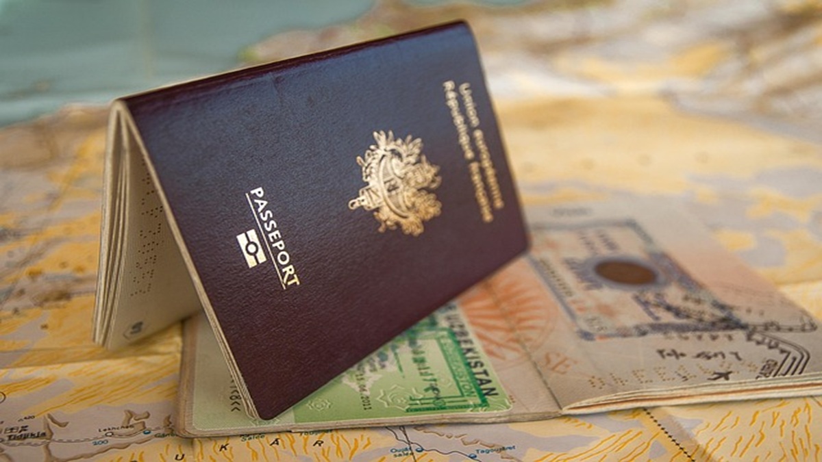 US scraps Dropbox visa renewals: How will it impact Indian students, IT ...