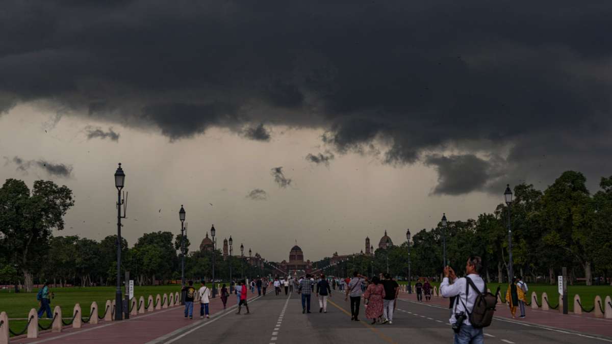 Delhi-NCR weather update: Early winter chill as rainfall brings down temperature, but will it ...