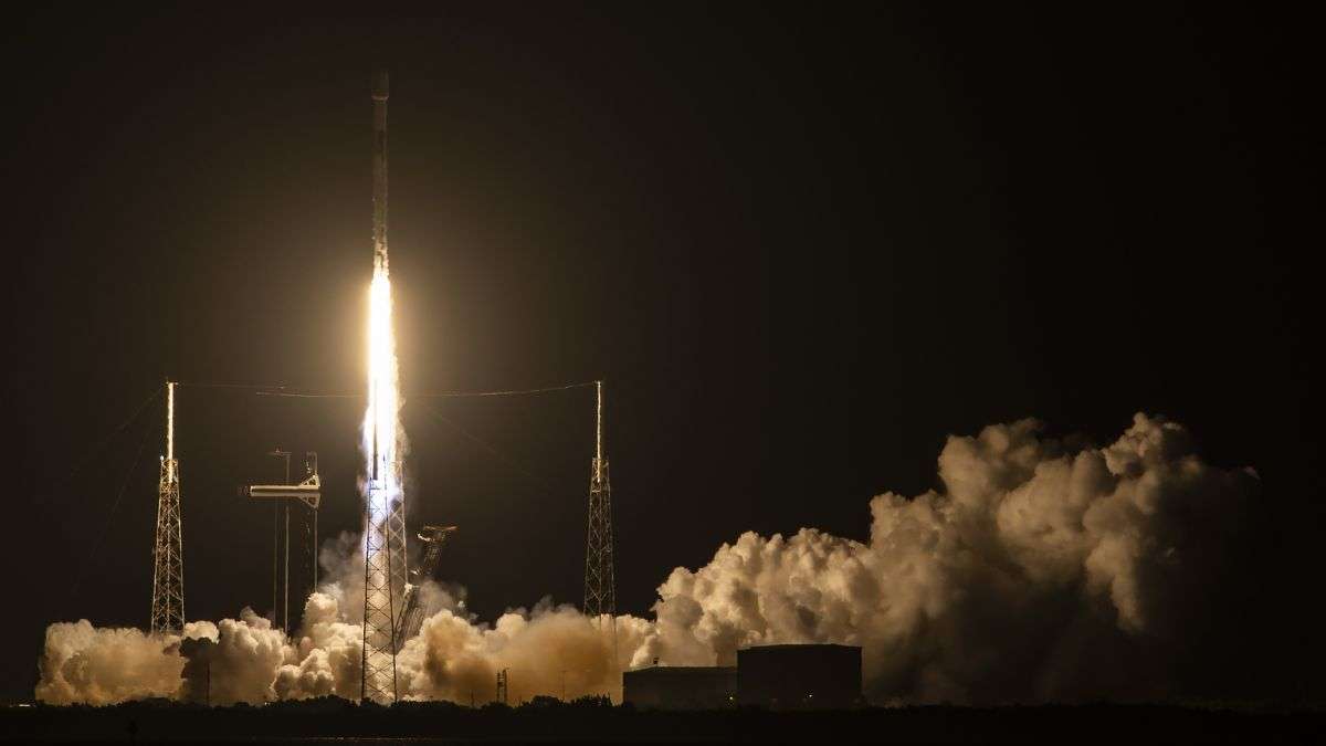 SpaceX sent 21 satellites into orbit from second Falcon 9 for US ...