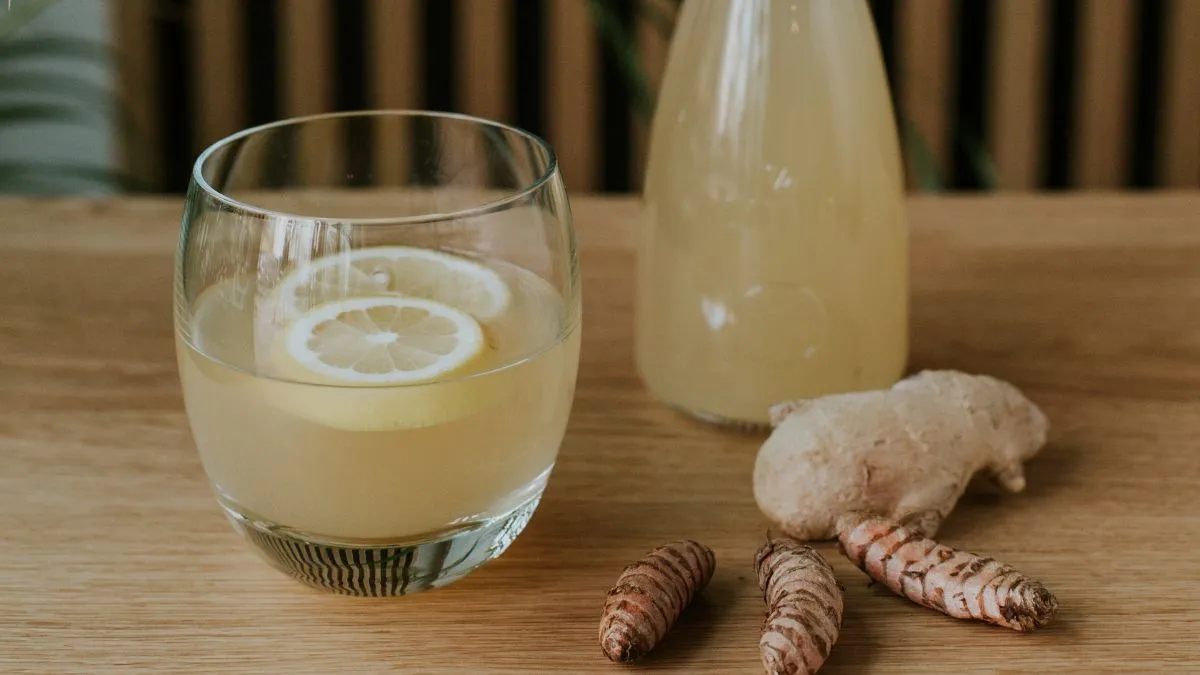 Morning, mid-meal, or bedtime? The right time to drink ginger water for ...