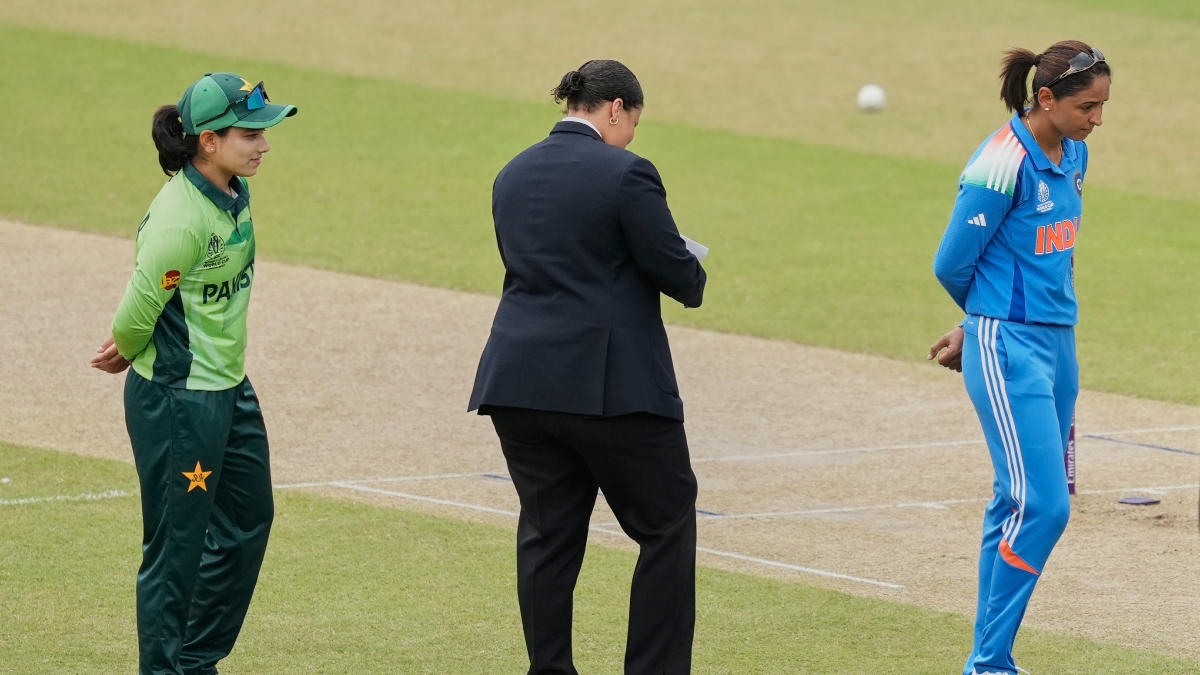 IND vs PAK: Handshake row spills into Women's World Cup as Harmanpreet ...