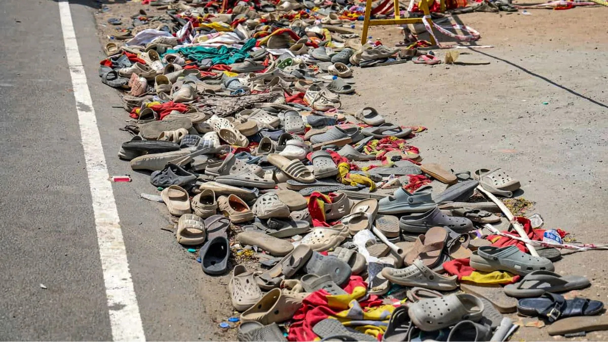 Karur stampede: Madras HC pulls up Vijay, says TVK leaders fled from spot as tragedy hit | Tamil ...