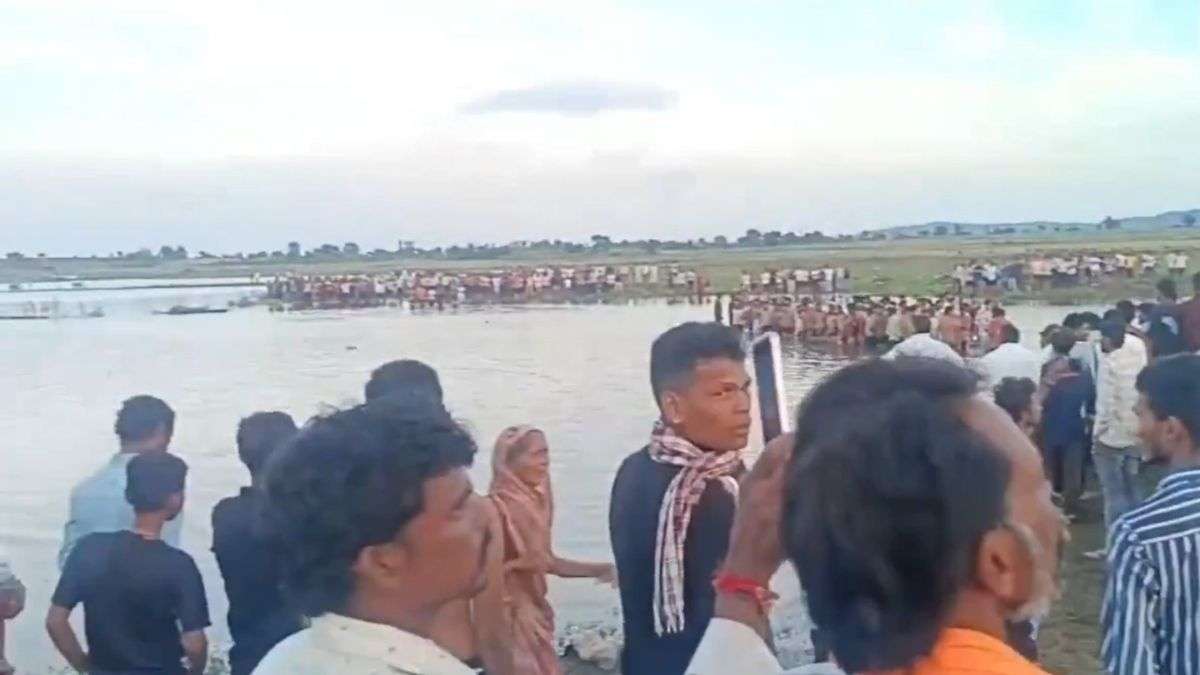 MP: At least 11 killed after tractor carrying Durga idols falls into ...