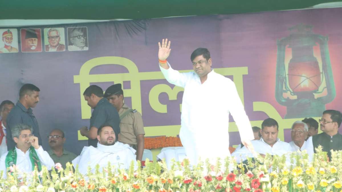 Bihar Elections: Mukesh Sahani offered Deputy CM post, VIP allotted 15 ...