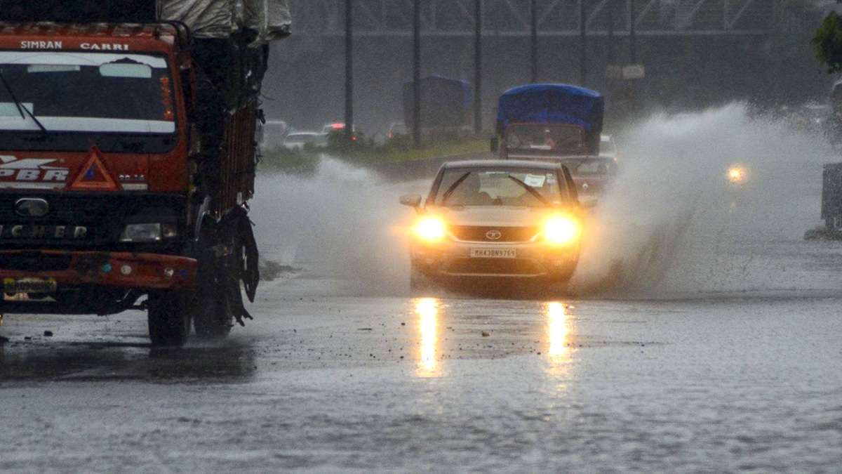 Maharashtra weather: IMD issues cyclone 'Shakhti' alert, heavy rains and strong winds expected ...