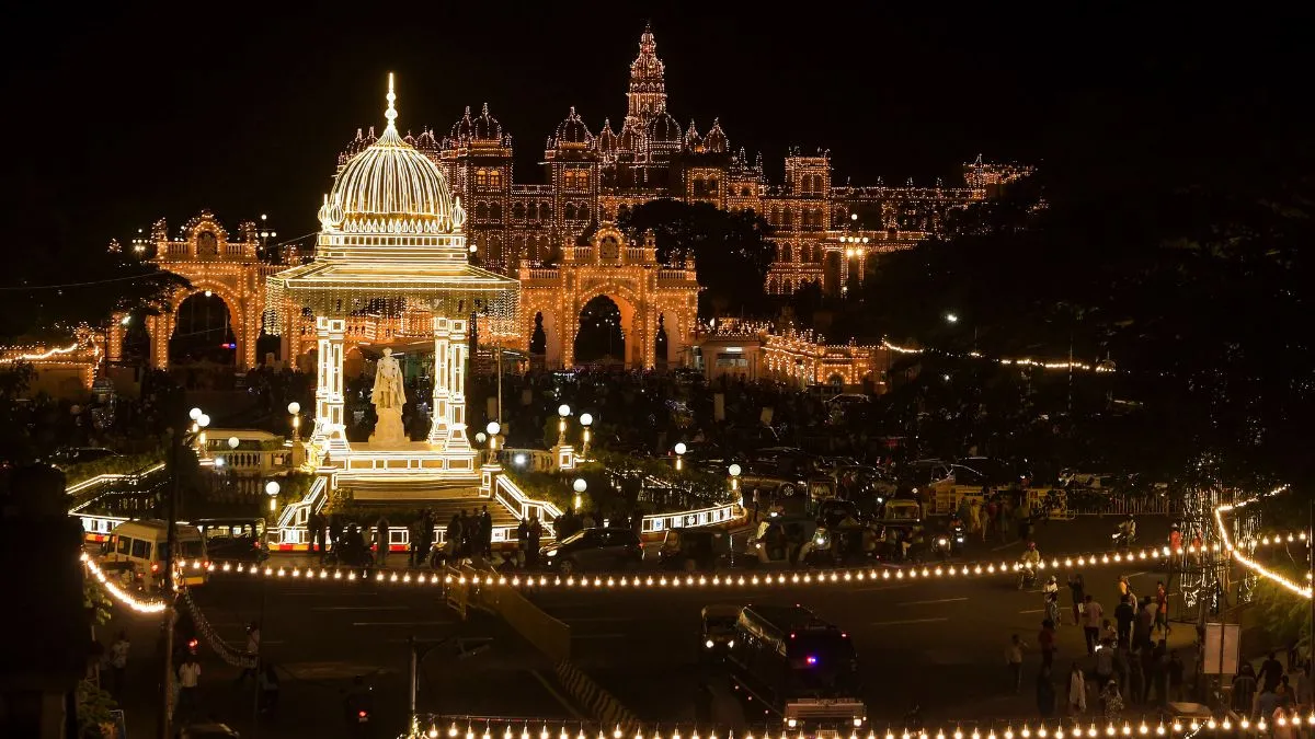 Mysore Dasara 2025: Date, timings, Dasara Vijaya muhurat, rituals and procession details ...