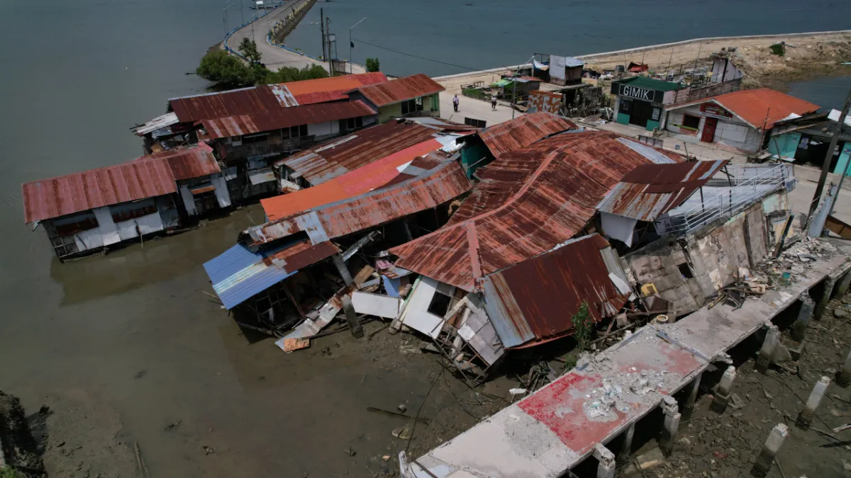 Philippines earthquake: 7.6 magnitude quake strikes Mindanao, tsunami ...