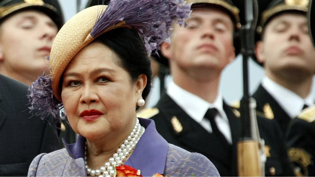 Thailand's Queen Mother Sirikit, known for helping poor, dies at 93 | World News – India TV