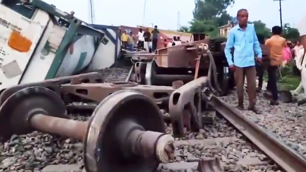 12 loaded wagons of freight train derail in UP's Mathura, traffic ...