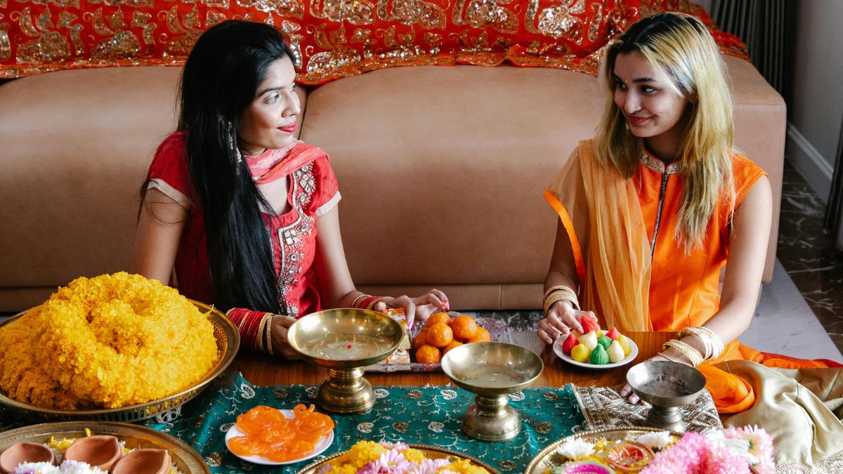 Nutritionist reveals what's the best thing to eat for your Karwa Chauth ...