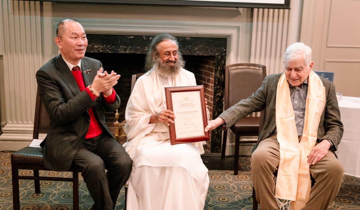 Sri Sri Ravi Shankar conferred with World Leader for Peace and Security ...