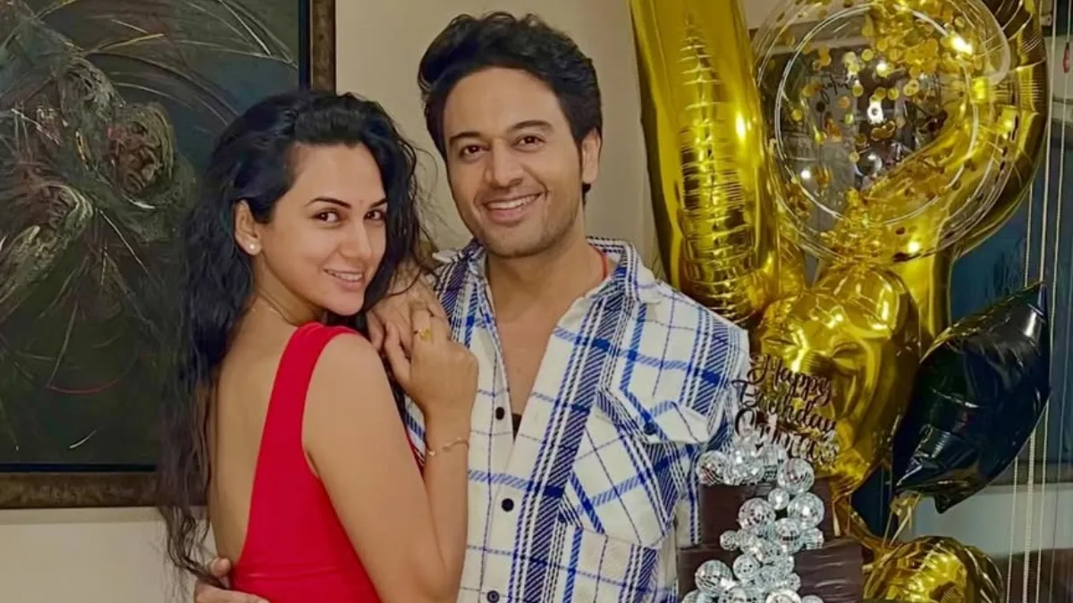 Bigg Boss 19: Akanksha Chamola demands Gaurav Khanna's unfreeze or ‘Adult wali pappi' incoming ...