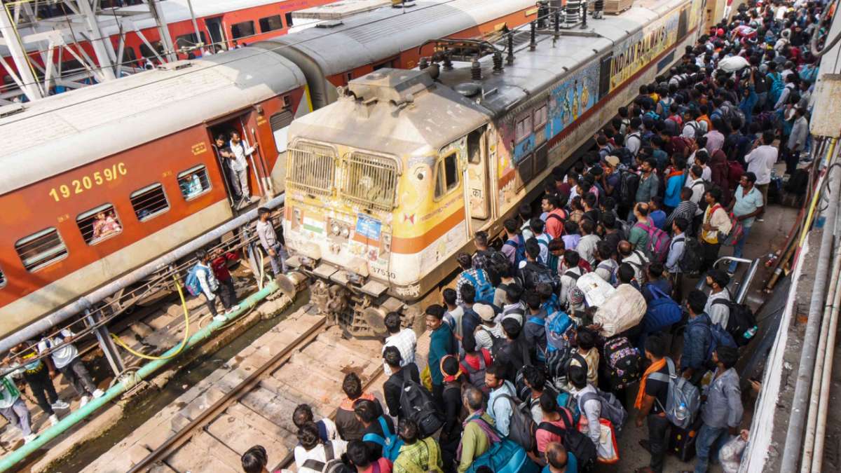 Railways cancel 24 trains across India amid foggy weather conditions ...