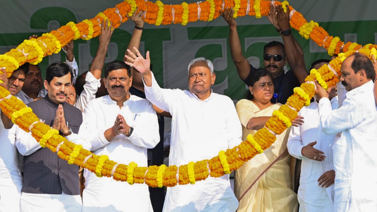 Nitish Kumar's JDU set to become single largest party in Bihar ...